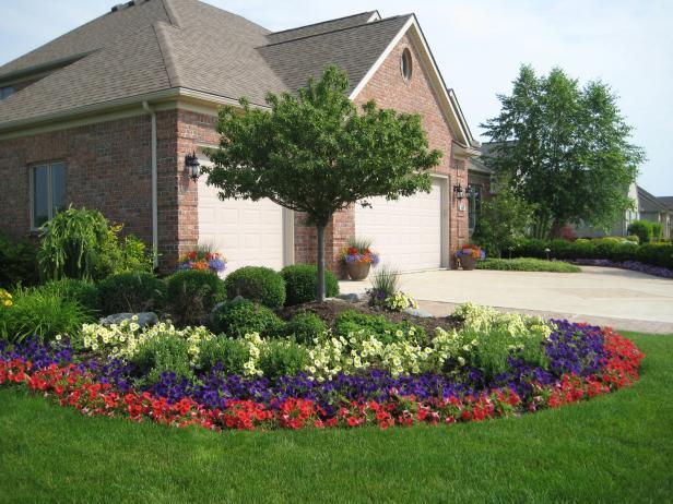 Enhancing Your Home's Curb Appeal with Plants | Minter Country Garden